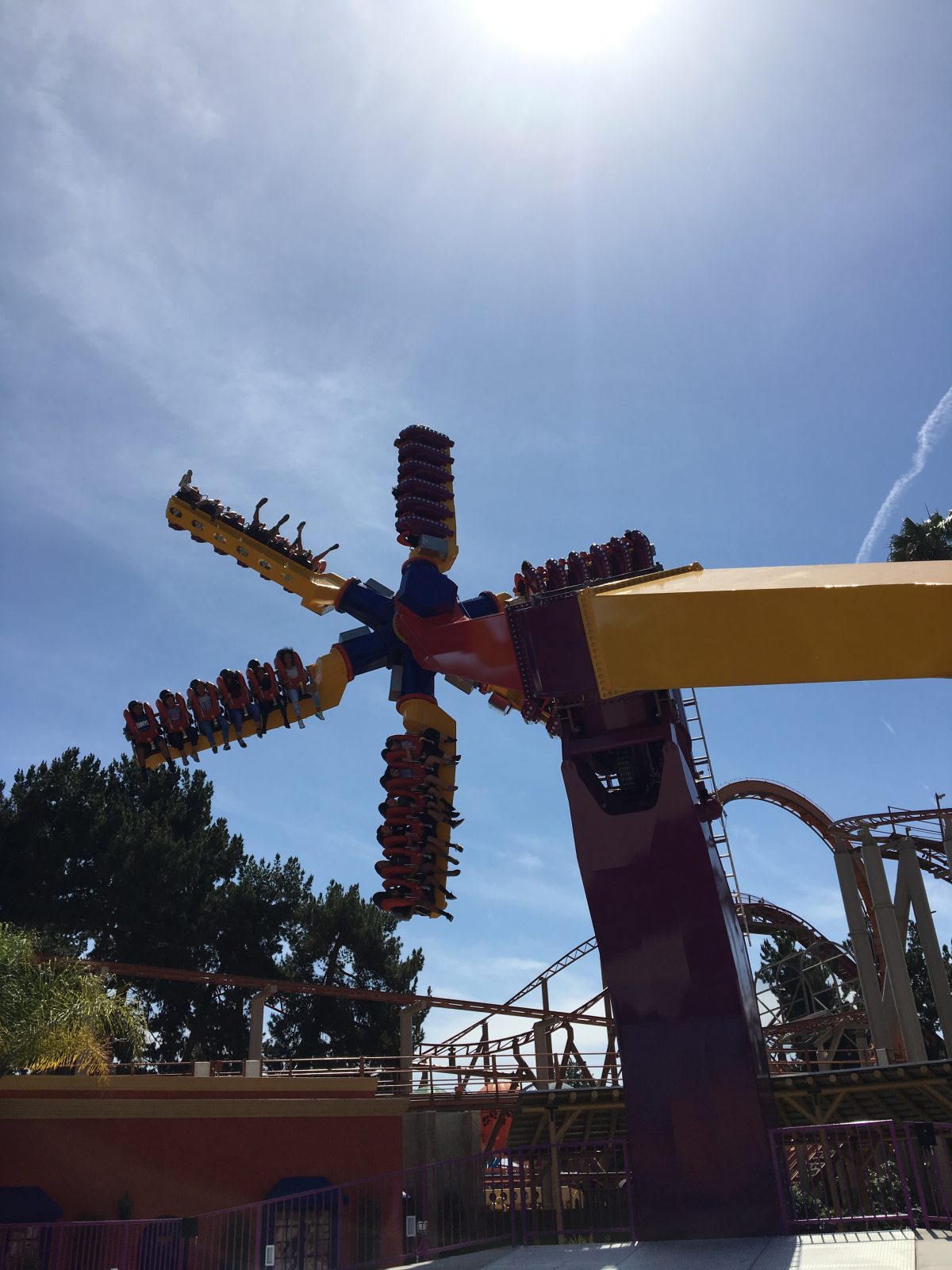 Let's Take A Look At Sol Spin - REVIEW - Coaster Kings