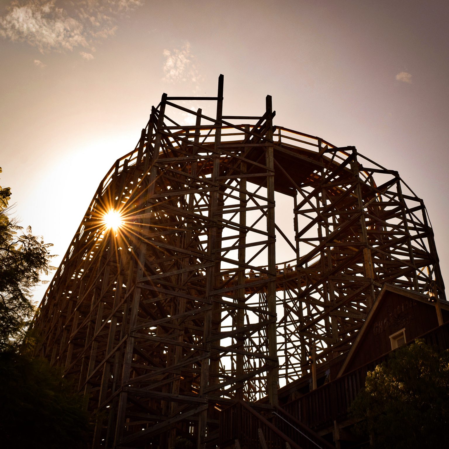 The 5 Best Cedar Fair Coasters - Coaster Kings